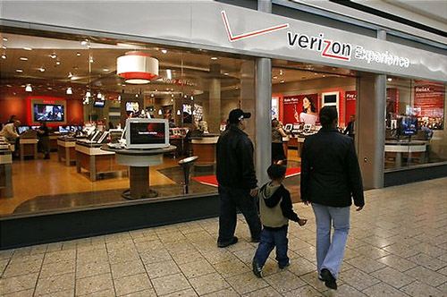 Verizon Experience, copia de las tiendas de Apple & Dell