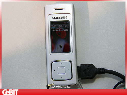 Samsung F200