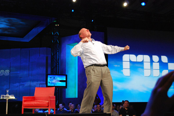Steve Ballmer lo vuelve a hacer: Developers! Developers!