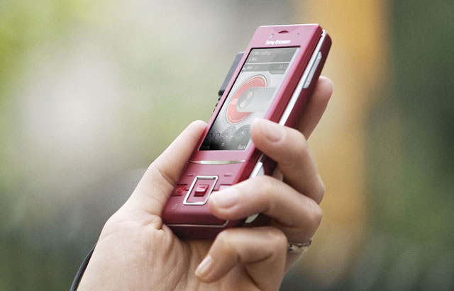 Sony Ericsson se pone verde, presentan Hazel y Elm